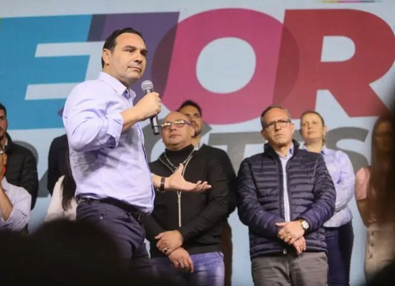 Fuerte crítica de Valdés desde Virasoro a "aquellos que quieren vender ...